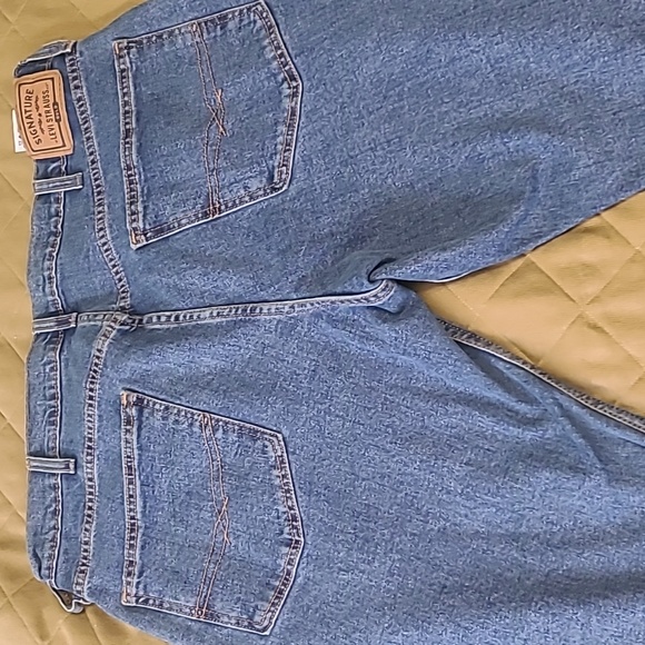 Levi's | Pants | Levi Signature Jeans | Poshmark